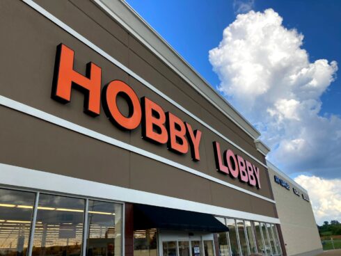 Formed Plastic Letters – Dimensional Outdoor Sign Lettering | Visigraph