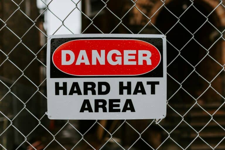 OSHA Safety Signs – Regulations to Prevent Accidents | Visigraph