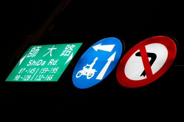 Reflective Traffic Signs Enhance Signage Visibility and Road Safety ...